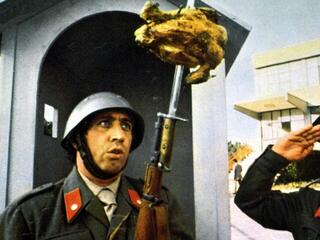 4 Caporali E 1/2 E Un Colonnello Tutto D'un Pezzo - film